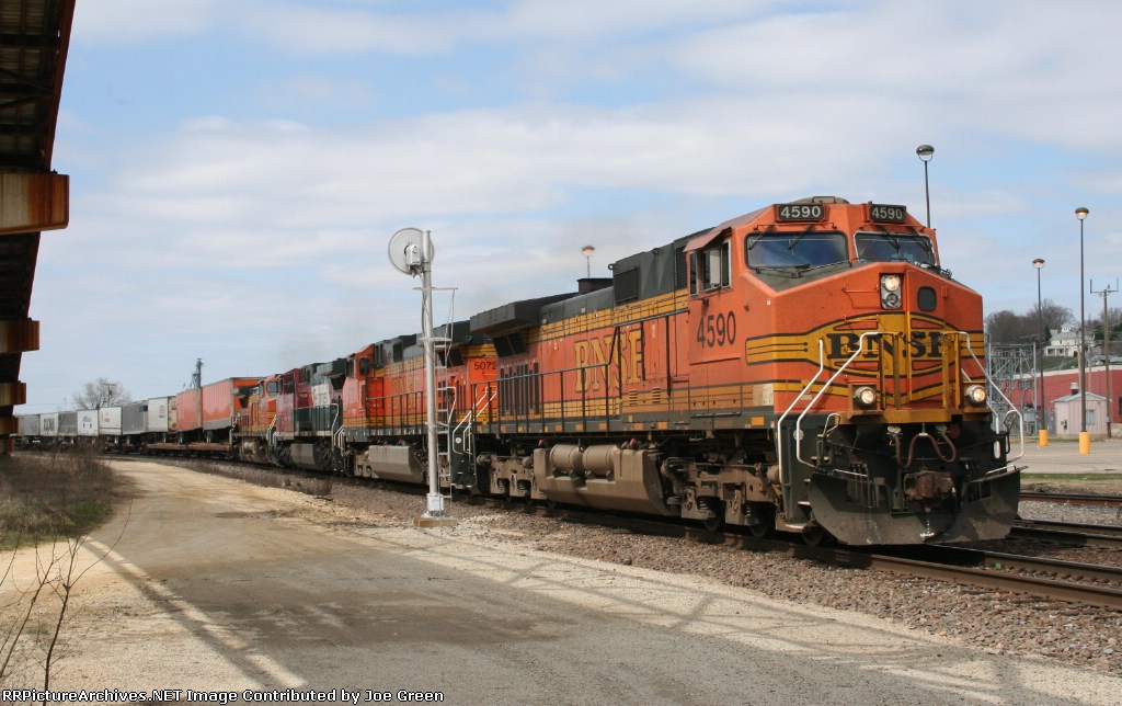 BNSF 4590